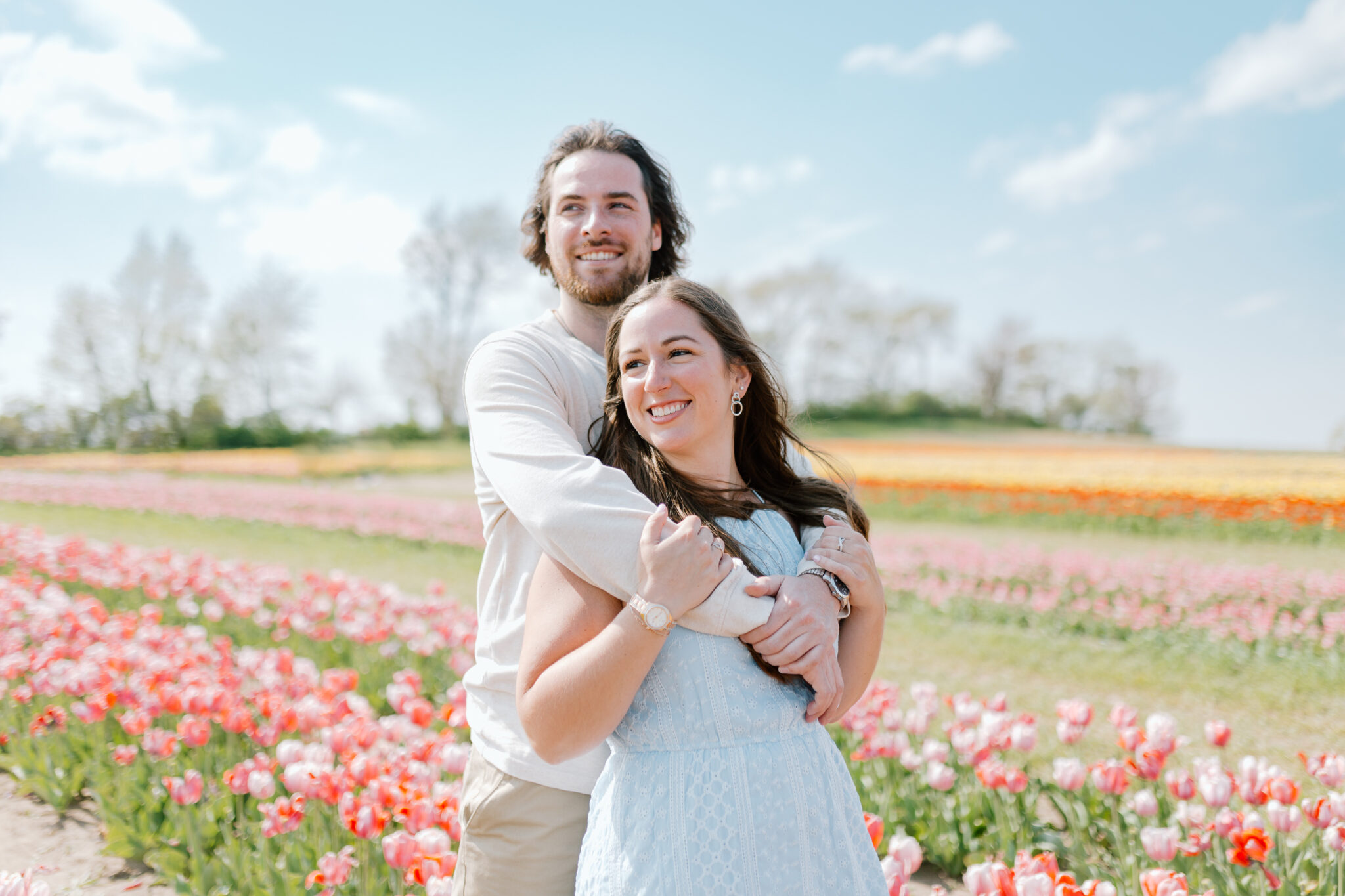 Flower Field Couples Photoshoot | Midwest Tulip Fest » Charity White ...