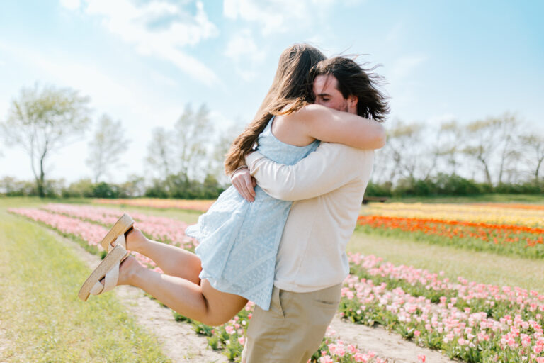 Flower Field Couples Photoshoot | Midwest Tulip Fest » Charity White ...
