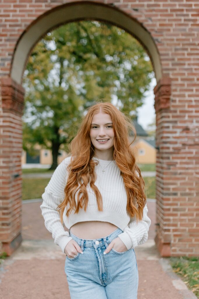 Maddy's Naperville Senior Photos at St James Farm » Charity White ...