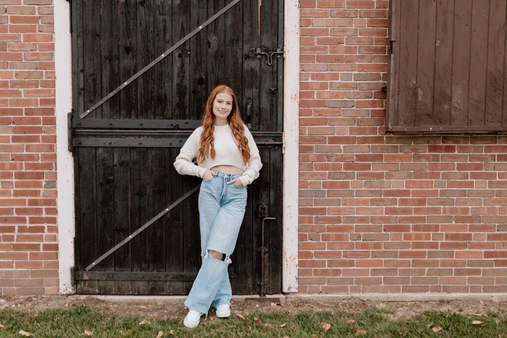 Maddy's Naperville Senior Photos at St James Farm » Charity White ...