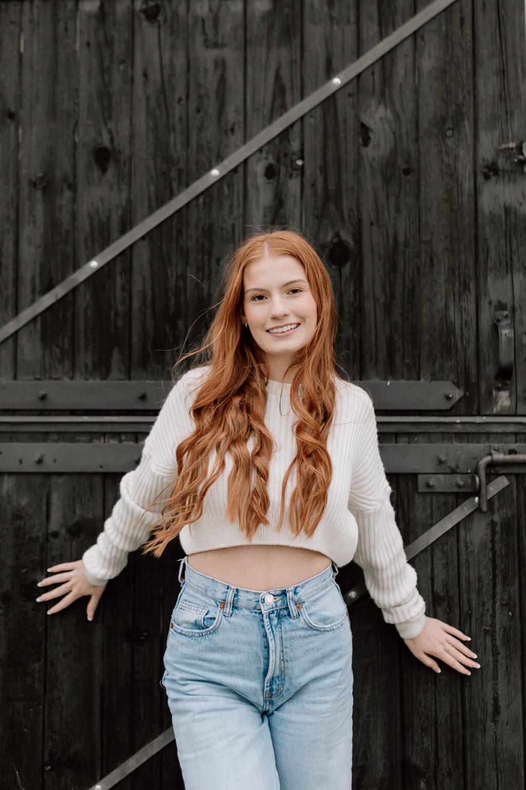 Maddy's Naperville Senior Photos at St James Farm » Charity White ...