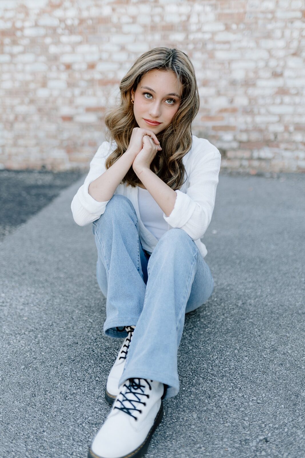 Bryanna's Senior Photos in Downtown Wheaton » Charity White Photography