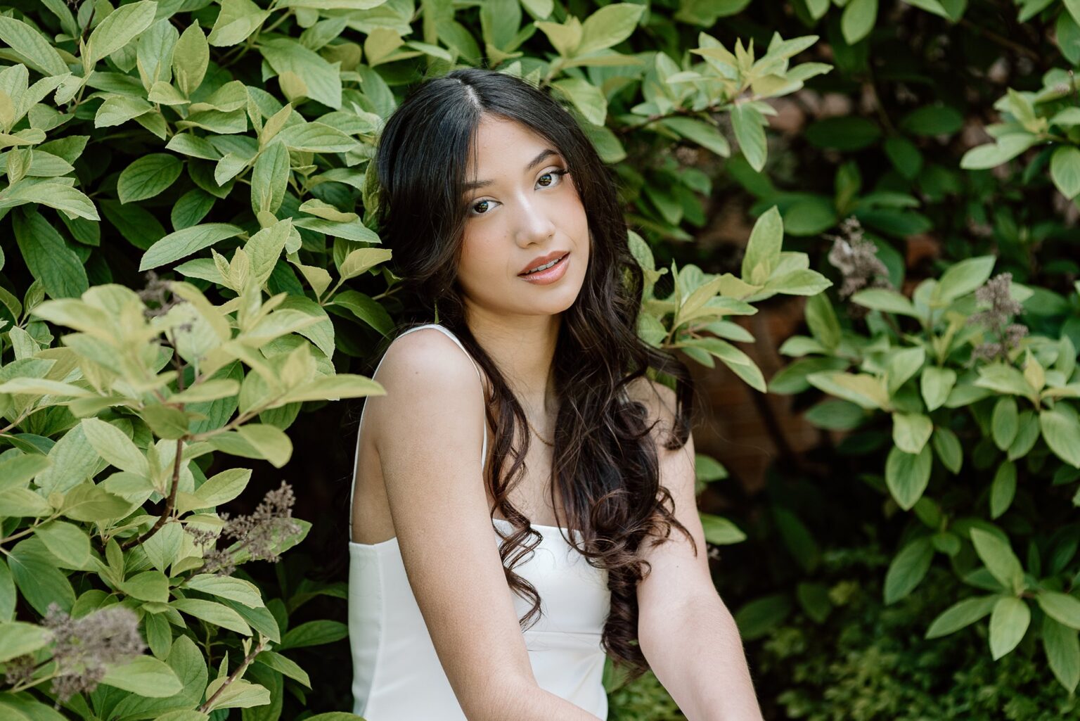 Victoria's Senior Photos in Downtown Geneva » Charity White Photography