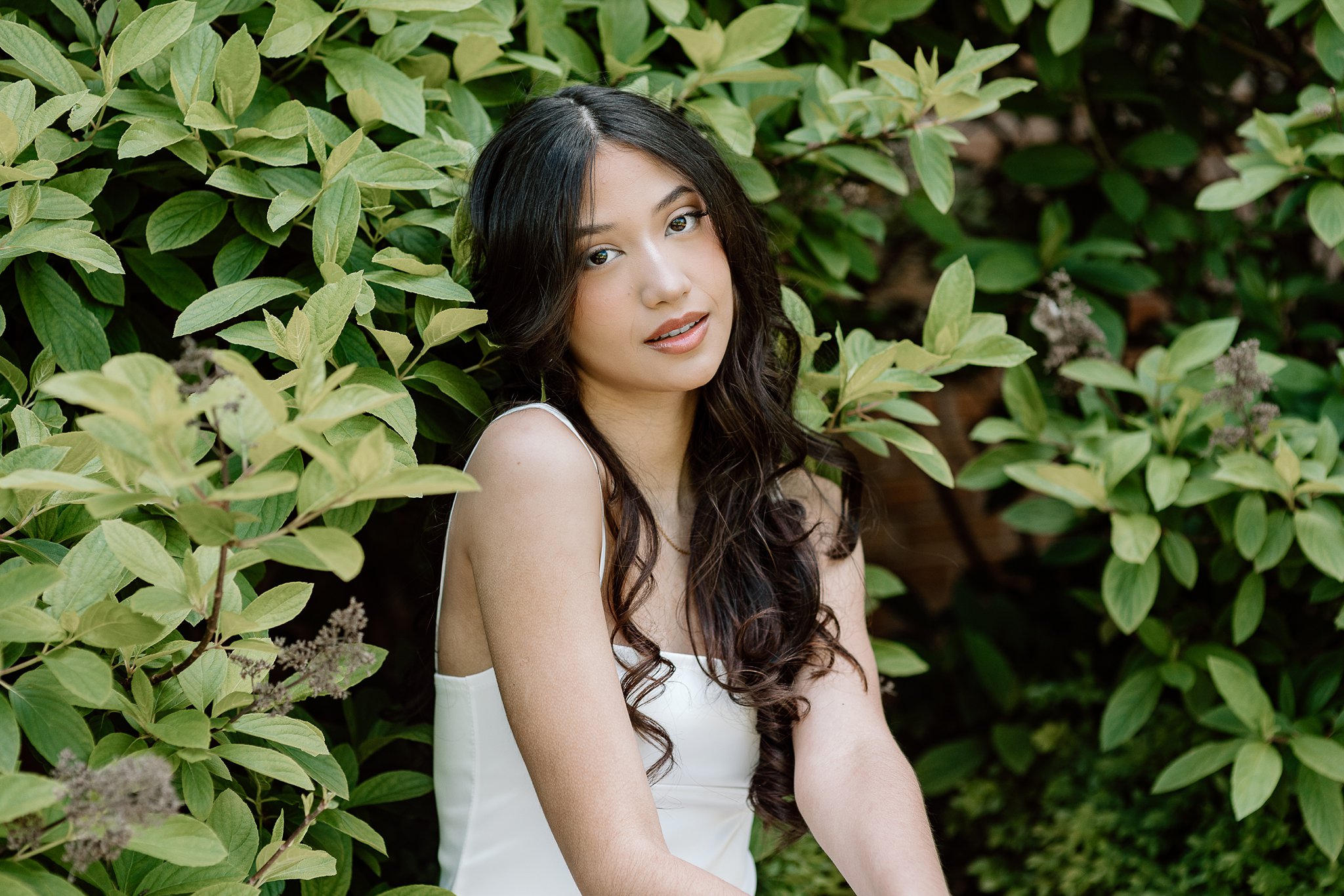 Victoria's Senior Photos in Downtown Geneva » Charity White Photography