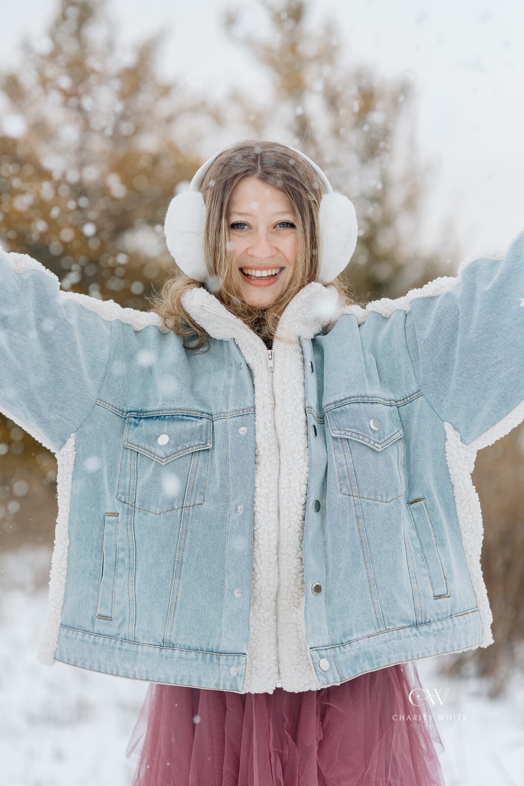 Winter Senior Photos in the Snow - Aurora IL » Charity White Photography